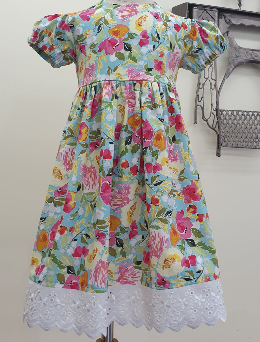 Sweet Abby Dress – Pink Scissors
